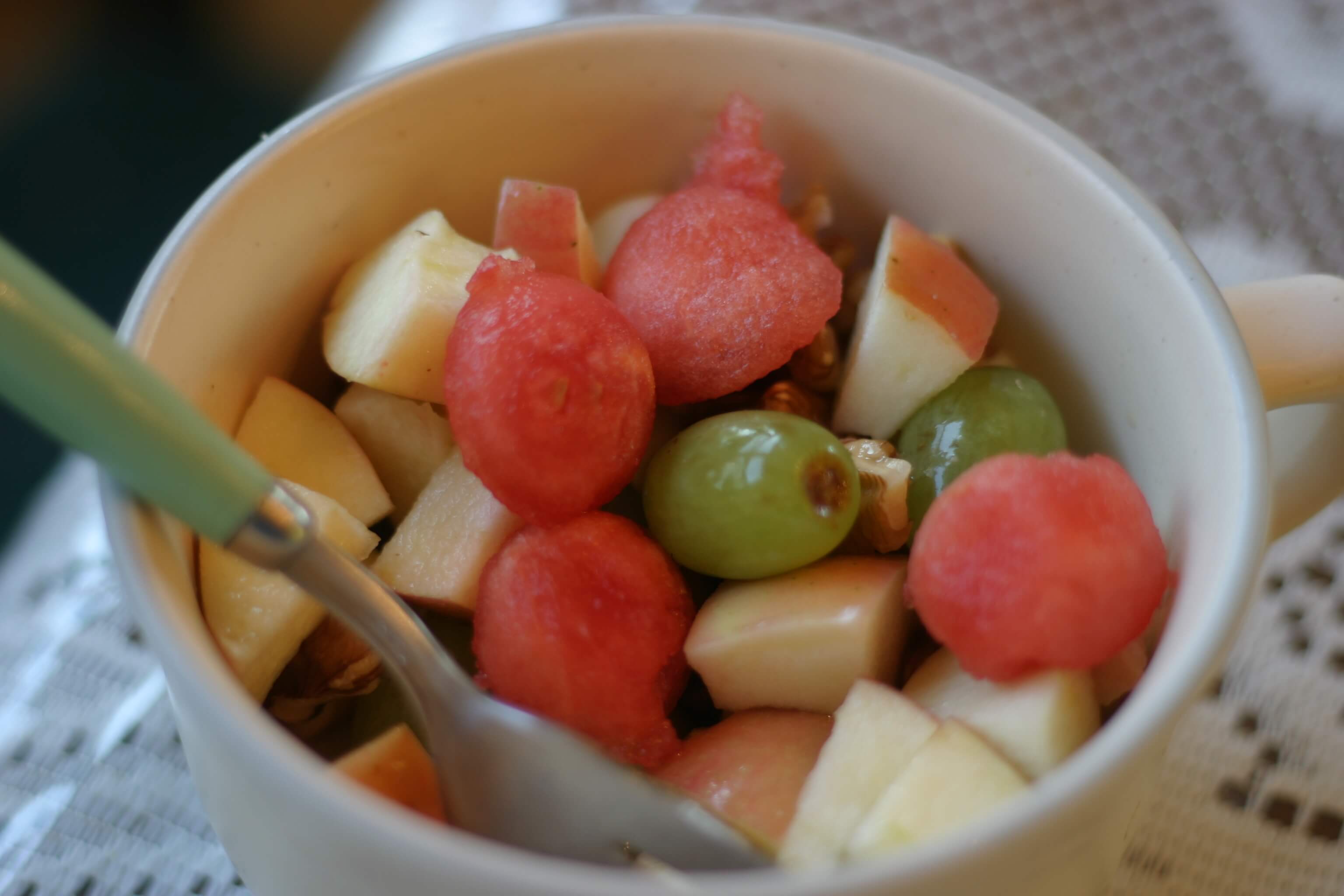 Simple Lunch Box Fruit Salad vegan veganMoFo VeggieConverter